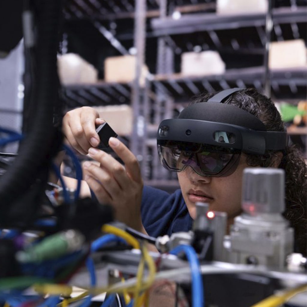 Microsoft выпустила обновление для гарнитуры HoloLens 2 - daboom.ru